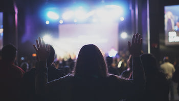 Why Is It Important to Raise Your Hands When Leading Worship ...